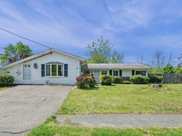 3 bedroom, Beverly MA 01915 103965911