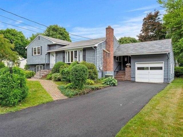 3 bedroom, Beverly MA 01915 104902109