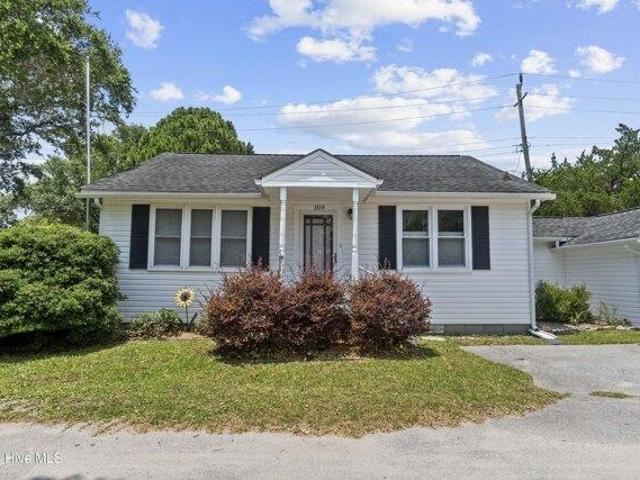 3 bedroom, Beaufort NC 28516 92115260