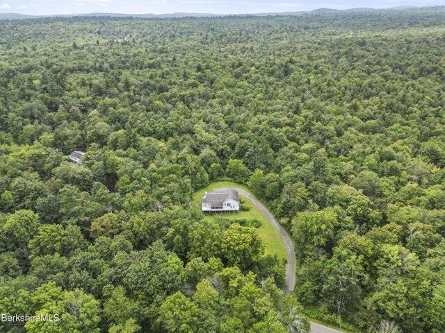 3 bedroom, Becket MA 01223 105175692