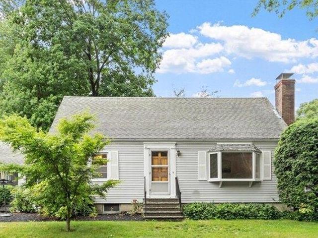 3 bedroom, Bedford MA 01730 104852521