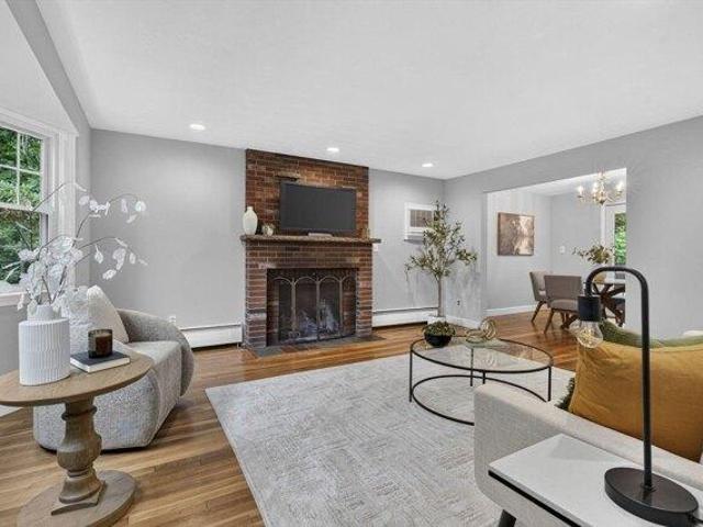 3 bedroom, Bedford MA 01730 105139901