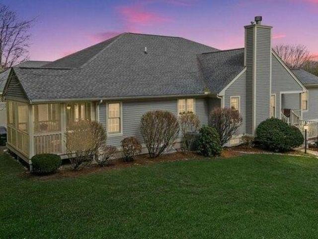 3 bedroom, Bedford NH 03110 102410860