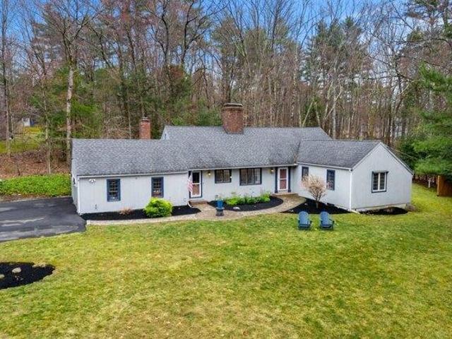 3 bedroom, Bedford NH 03110 102443886