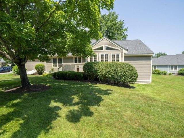 3 bedroom, Bedford NH 03110 105093462