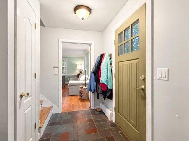 3 bedroom, Bedford NH 03110 105108539