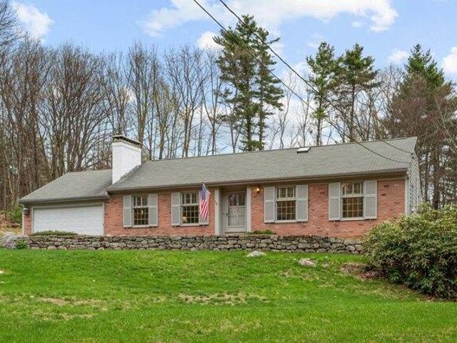 3 bedroom, Bedford NH 03110 LS102671222