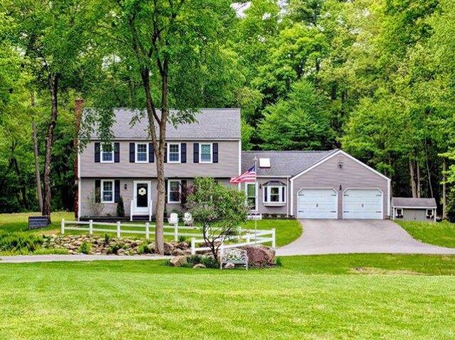 3 bedroom, Bedford NH 03110 LS102823012