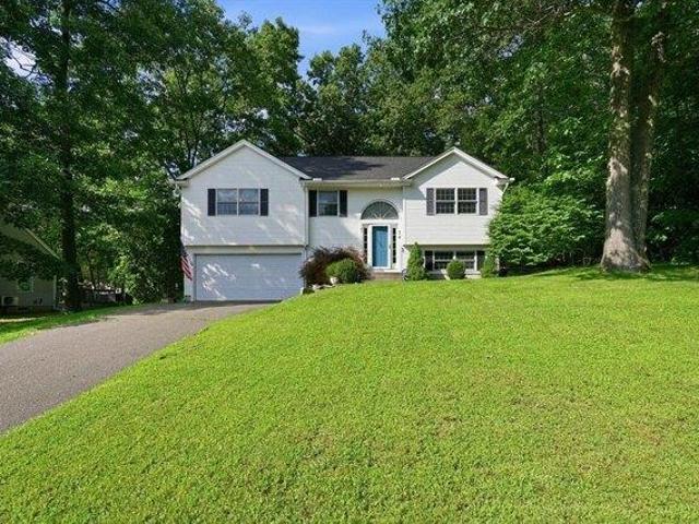 3 bedroom, Belchertown MA 01007 105096154
