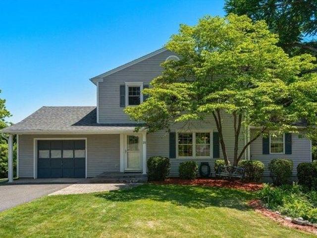 3 bedroom, Belchertown MA 01007 103497629