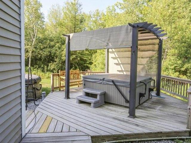 3 bedroom, Belfast ME 04915 LS102592588