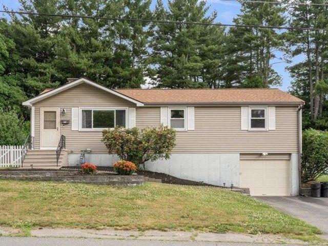 3 bedroom, Bellingham MA 02019 104691086