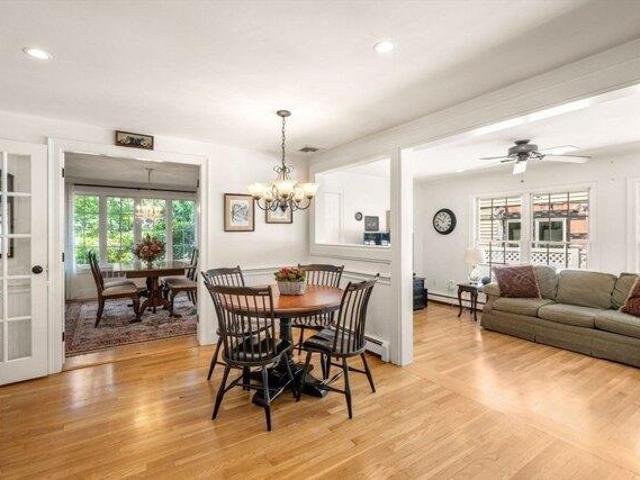 3 bedroom, Belmont MA 02478 103159470