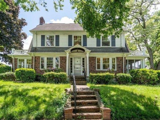 3 bedroom, Belmont MA 02478 104606053
