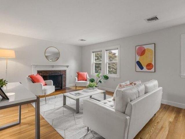 3 bedroom, Belmont MA 02478 105104832