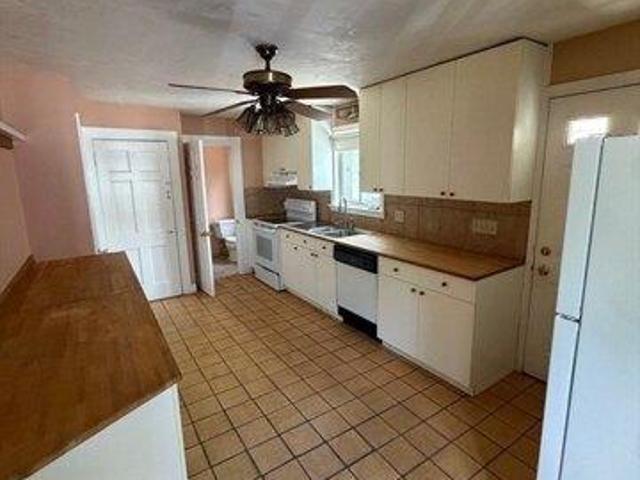 3 bedroom, Belmont MA 02478 105123706