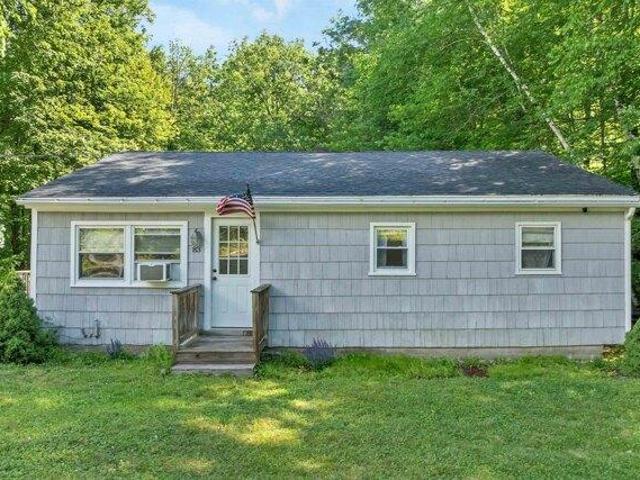 3 bedroom, Belmont NH 03220 104831205