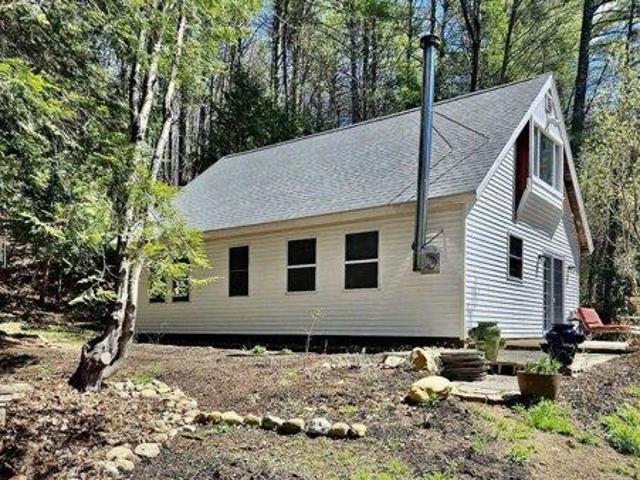 3 bedroom, Belmont NH 03220 LS102258096