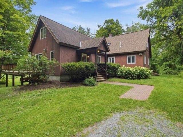 3 bedroom, Bennington VT 05257 105106042