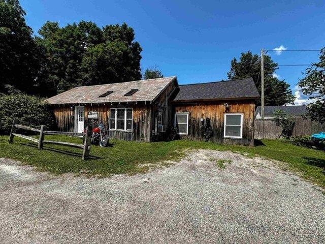 3 bedroom, Bennington VT 05201 105125886