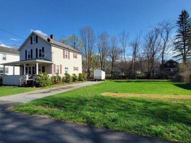 3 bedroom, Bennington VT 05201 LS102157304