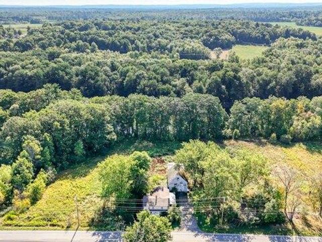 3 bedroom, Benton ME 04901 103621926