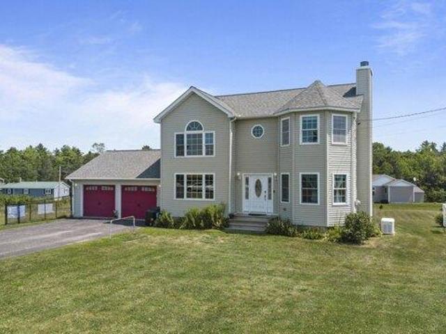 3 bedroom, Benton ME 04901 104921013