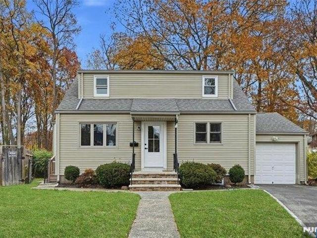 3 bedroom, Bergenfield NJ 07621 LS101604147