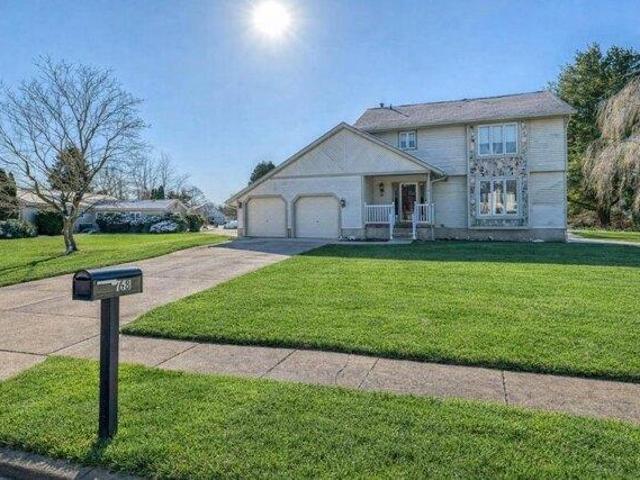 3 bedroom, Berlin NJ 08009 102279886