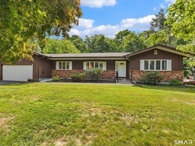 3 bedroom, Berlin CT 06037 104076913