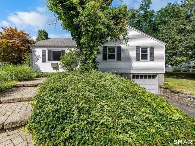 3 bedroom, Berlin CT 06037 105202926