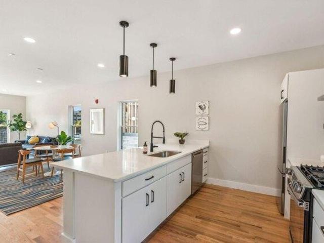 3 bedroom, Biddeford ME 04005 101895815