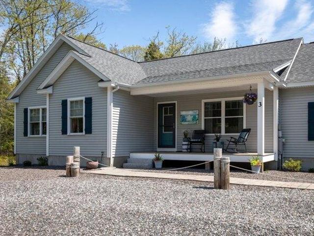 3 bedroom, Biddeford ME 04005 104153826