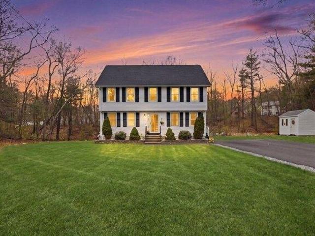 3 bedroom, Billerica MA 01821 LS102409305