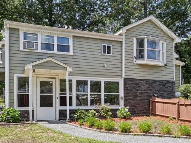 3 bedroom, Billerica MA 01821 LS102633118