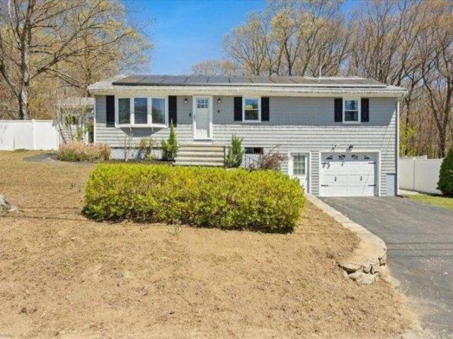 3 bedroom, Blackstone MA 01504 102028556