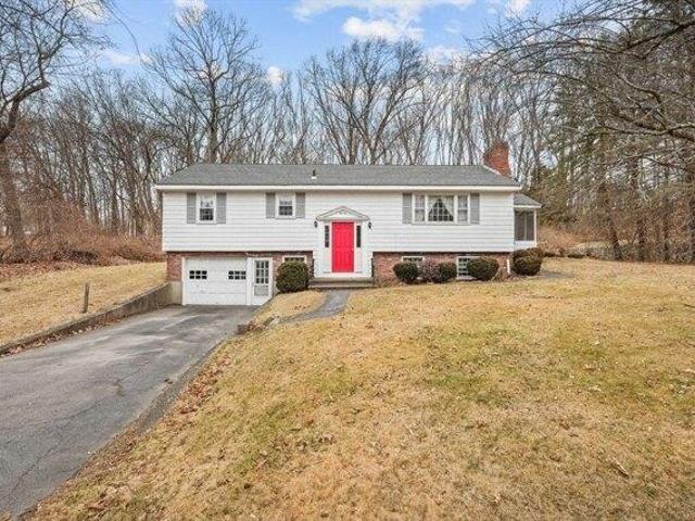 3 bedroom, Blackstone MA 01504 102344204