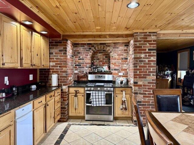 3 bedroom, Blaine ME 04734 LS102565617