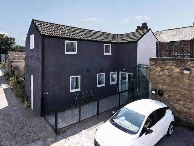 3 bedroom block of apartments for sale
