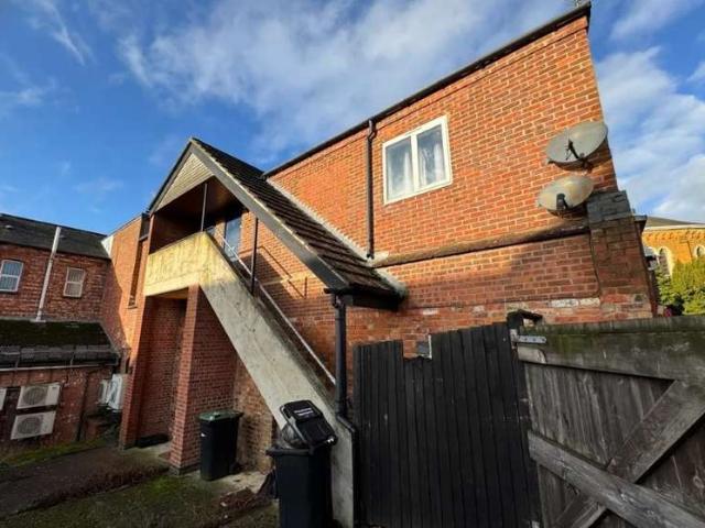 3 Bedroom Block Of Apartments Flat