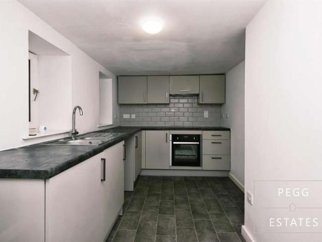 3 Bedroom Block Of Apartments Flat