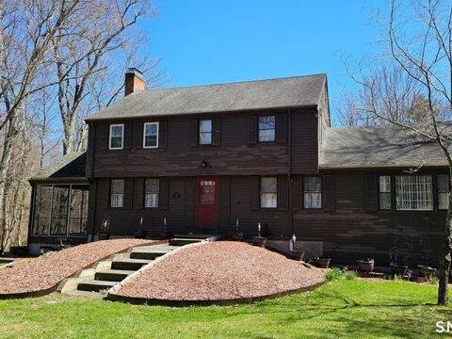 3 bedroom, Bloomfield CT 06002 104513131