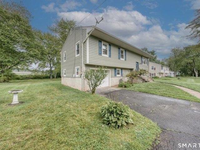 3 bedroom, Bloomfield CT 06002 105629205