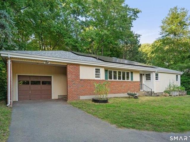 3 bedroom, Bloomfield CT 06002 105292803