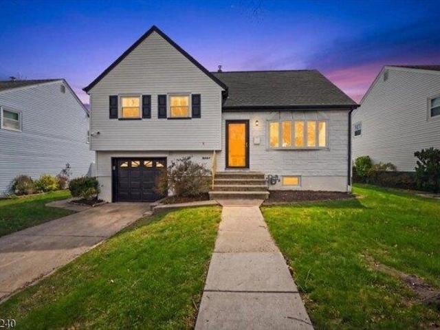 3 bedroom, Bloomfield NJ 07003 102214265