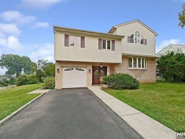 3 bedroom, Bloomfield NJ 07003 104568586