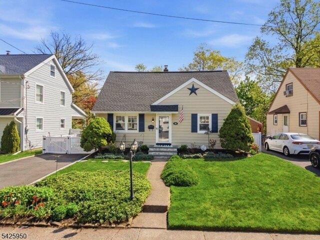3 bedroom, Bloomfield NJ 07003 LS101574441