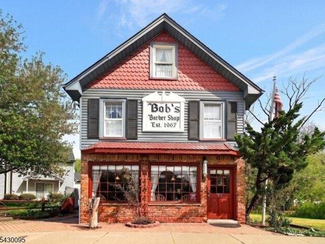 3 bedroom, Bloomingdale NJ 07403 102257601