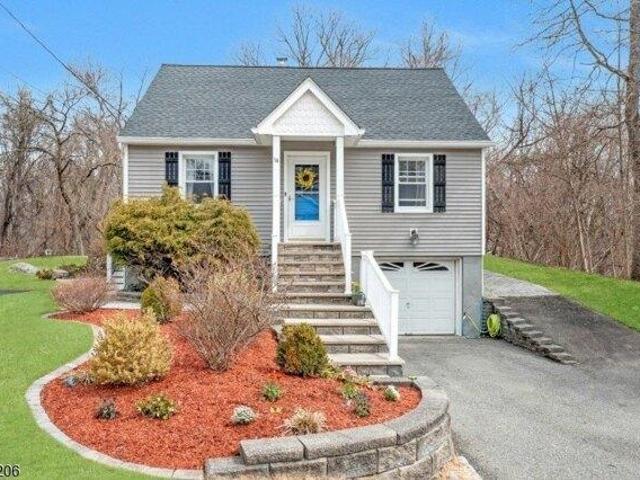 3 bedroom, Bloomingdale NJ 07403 102824605