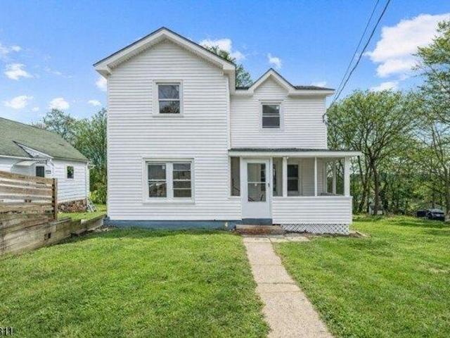 3 bedroom, Bloomingdale NJ 07403 104809115